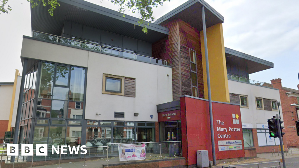 Fears of 'worrying' trend amid Nottingham GP practice closure - BBC News