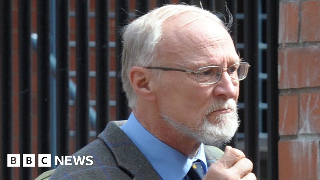 Teacher who abused pupils faces jail - BBC News