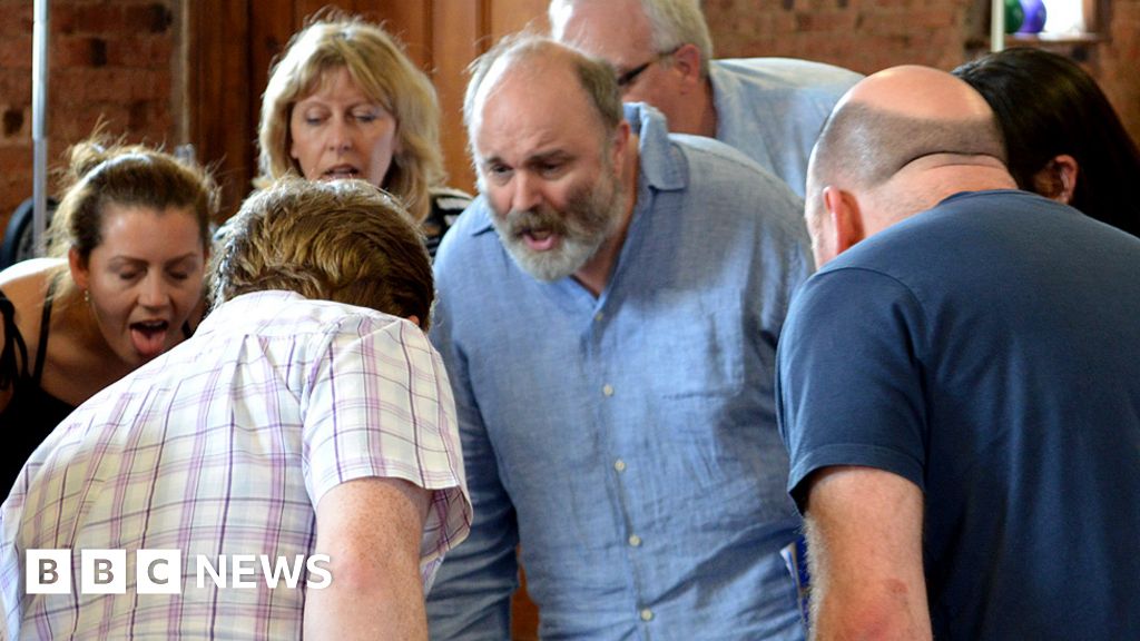 'Time for change': Encouraging working class actors to rise again - BBC ...