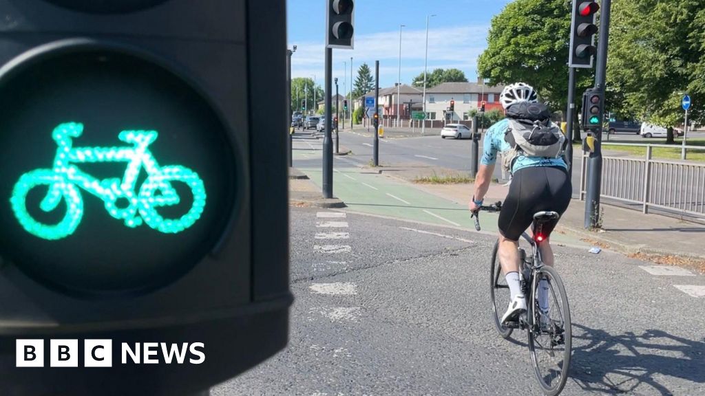 Bradford Leeds Cycle Superhighway sees 800 users a day, data shows ...