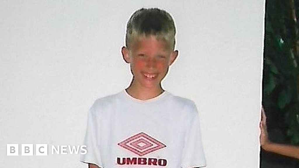 Mum of Scout who died on trip in 1998 backs inquiry call