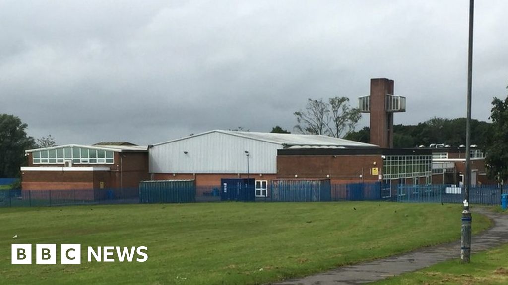 Coronavirus: Swansea's Olchfa school sends home 455 pupils