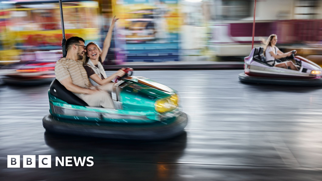 Kenilworth Carnival gets green light for new site - BBC News