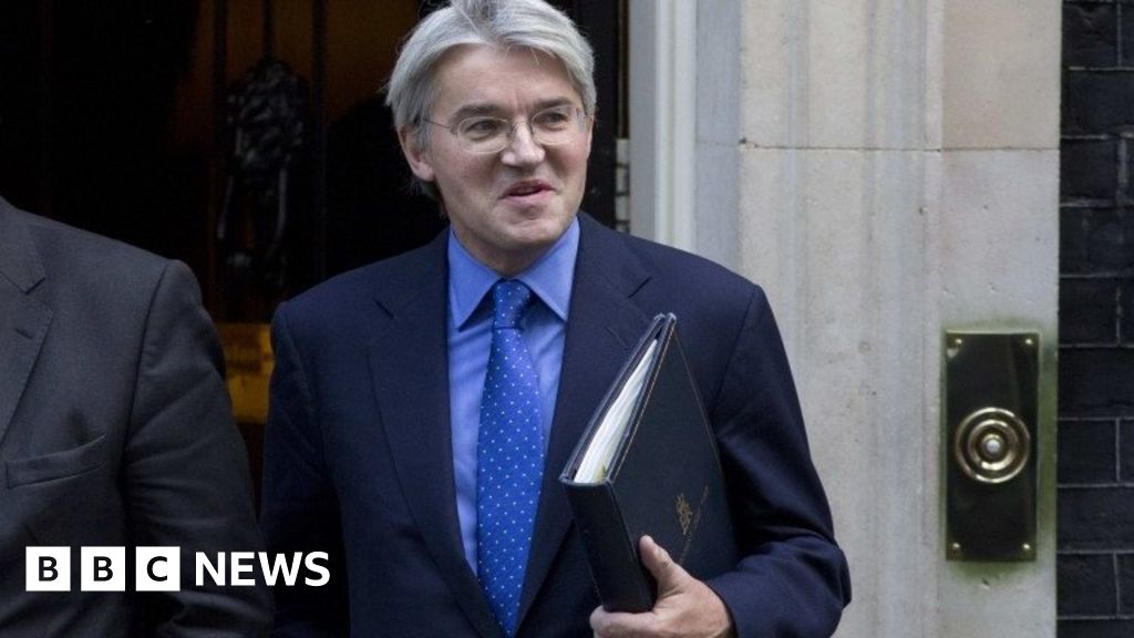 'Plebgate' police officers face misconduct hearings - BBC News