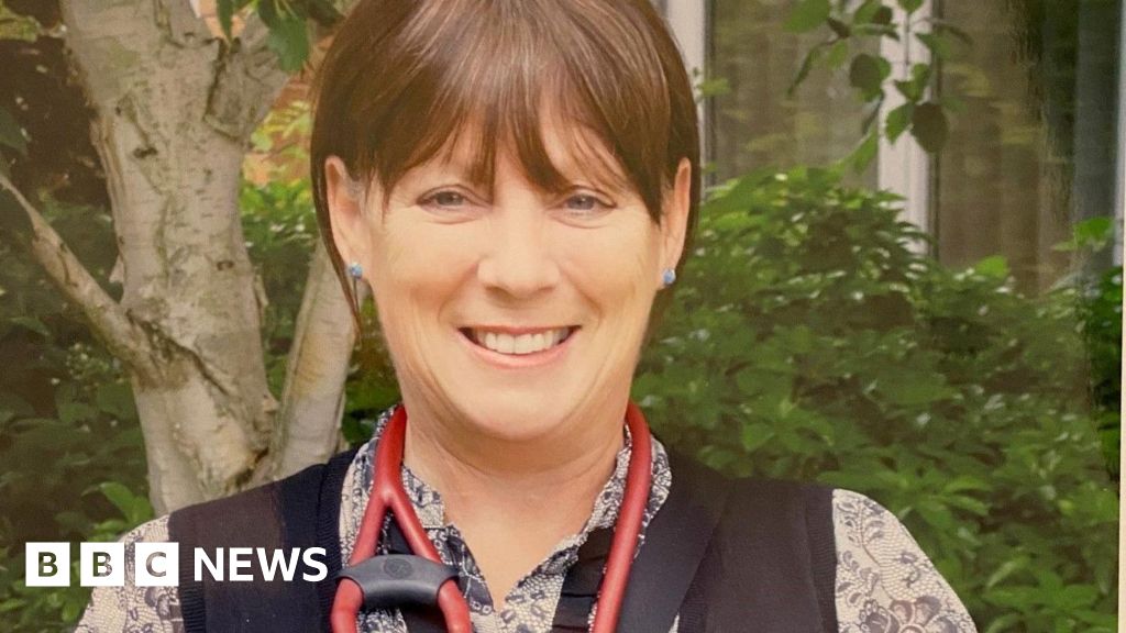 Guard of honour for nurse of 50 years - BBC News