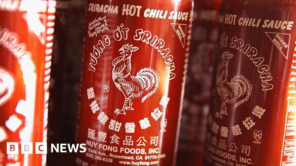 Sriracha hot sauce recall over 'exploding' bottle fears - BBC News