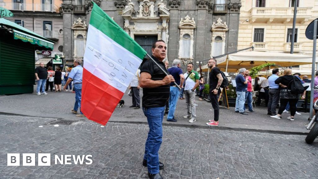 What's behind Italy's economic turbulence? - BBC News