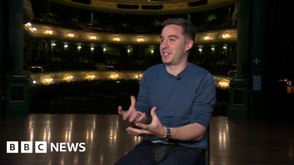 Playwright James Graham returns to Nottingham - BBC News