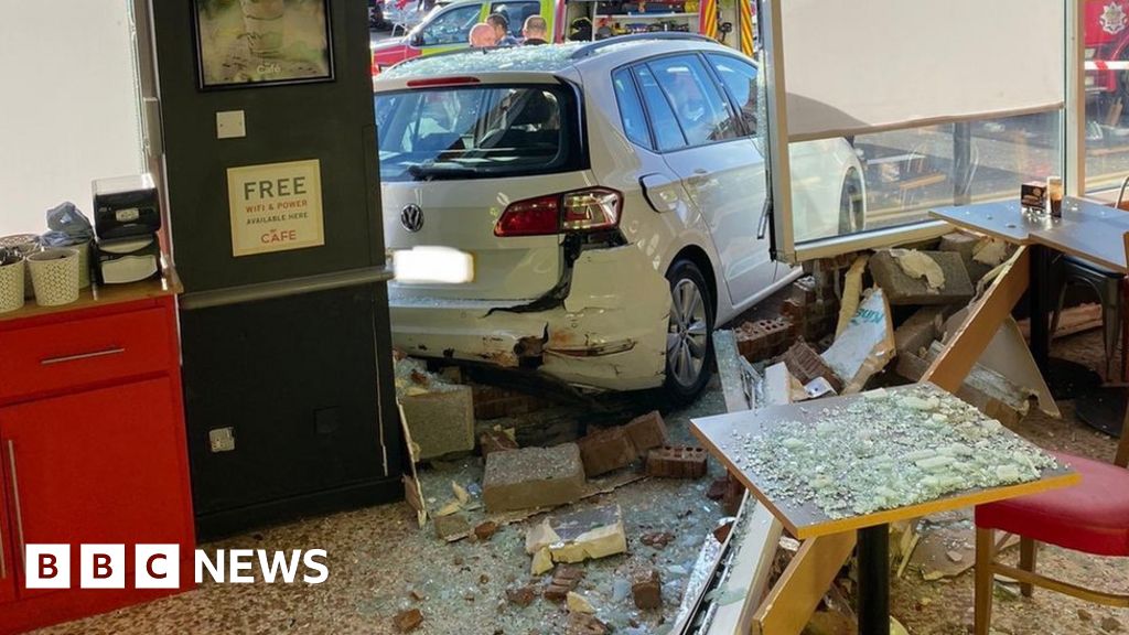 Car crashes into Tesco cafe in Sutton Coldfield - BBC News