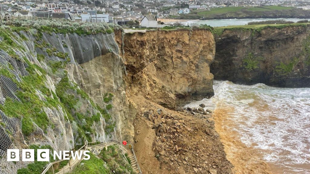 Third Whipsiderry cliff fall near planned flat development