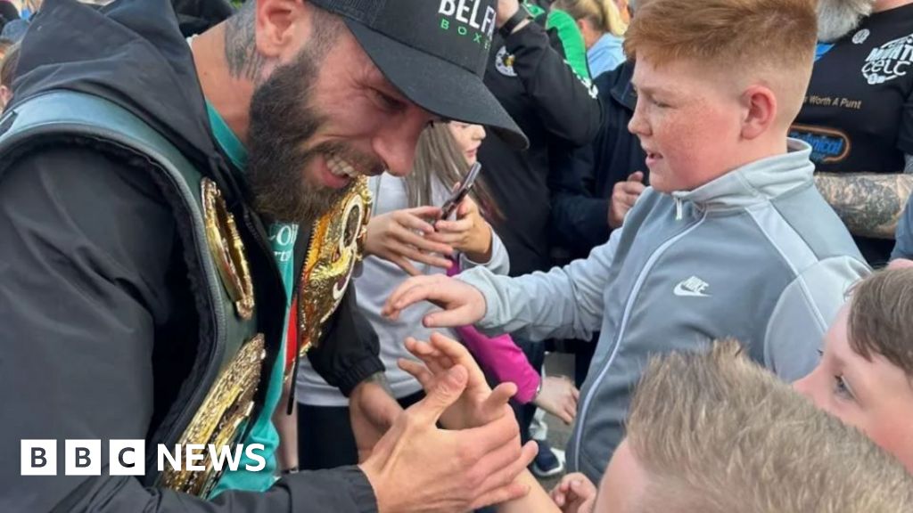 Anthony Cacace receives hero's welcome after winning world title - BBC News
