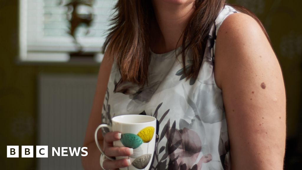 In pictures: The faces of Brexit - BBC News