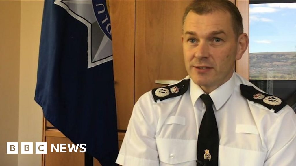 Gwent Police Chief Constable: From no phone to 150 emails - BBC News