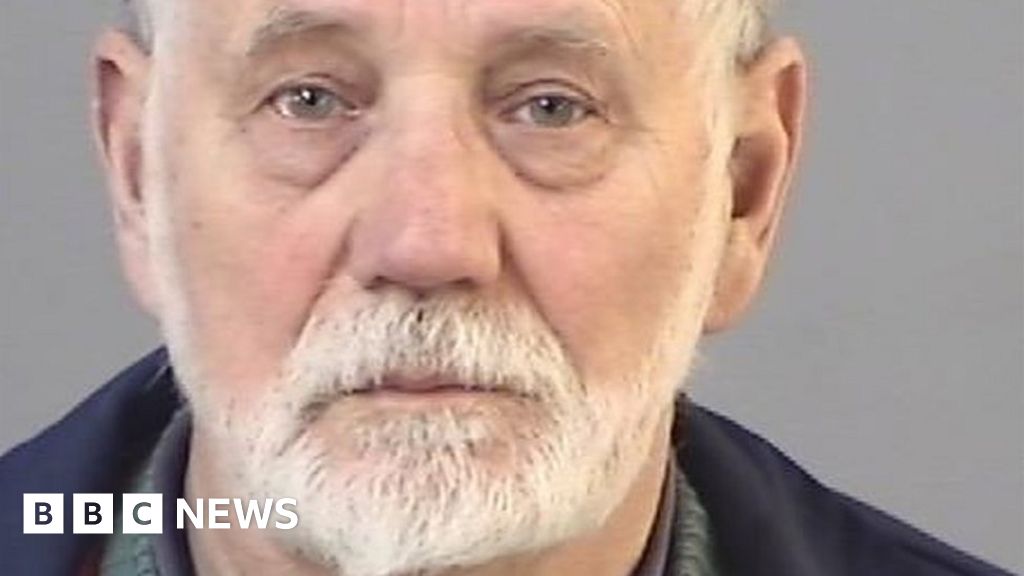 Colin Davis jailed for Southampton children's home sex abuse - BBC News