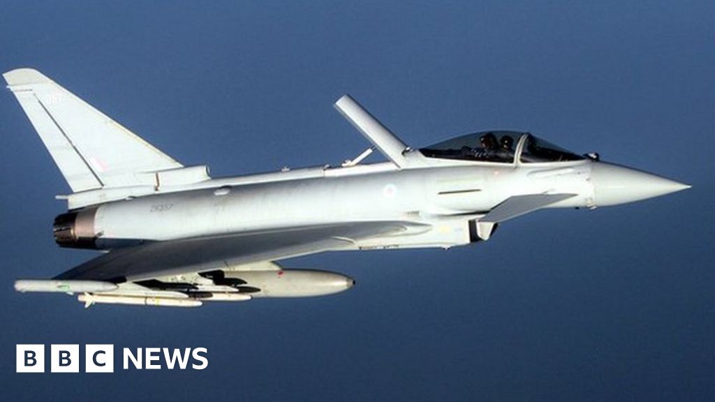 BAE Lancashire factories win £135m Eurofighter upgrade contract - BBC News