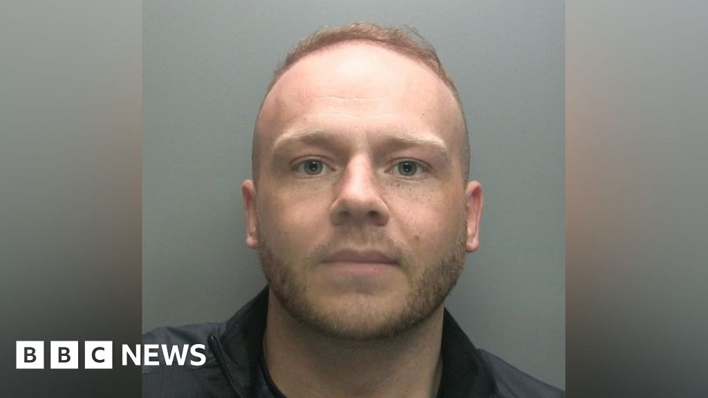Murderer Kane Hull Admits Mobile Phone Arson Plot Bbc News