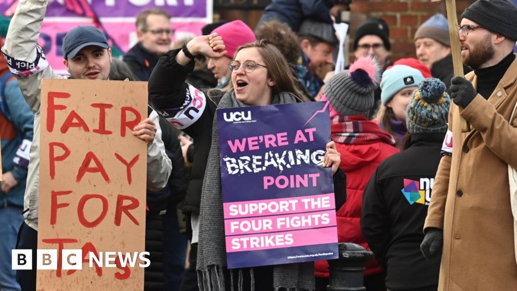 University strike: QUB and Ulster University staff begin walk-out - BBC ...