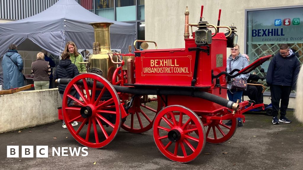 Old fire engine returns to Bexhill