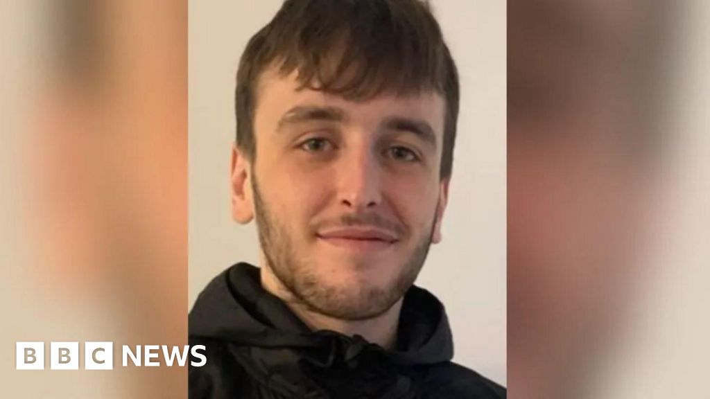 Police appeal for 'final piece of puzzle' in Dingle murder probe - BBC News