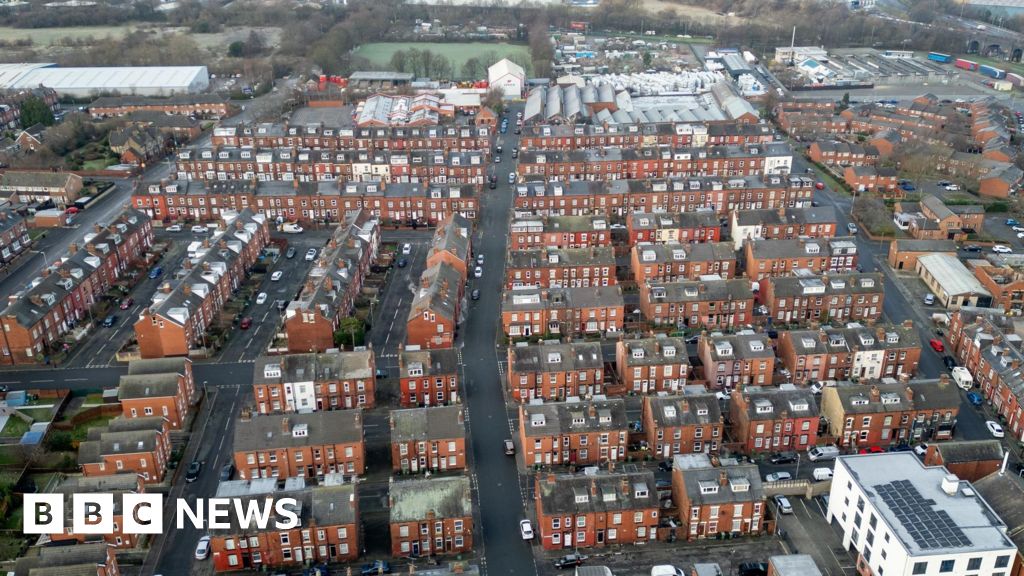 Holbeck housing improvements aim to cut heating costs - council