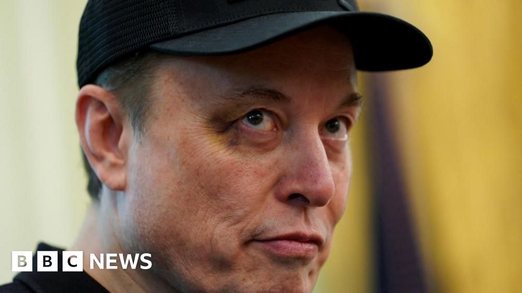 Elon Musk: How did the tech billionaire get a black eye? - BBC News
