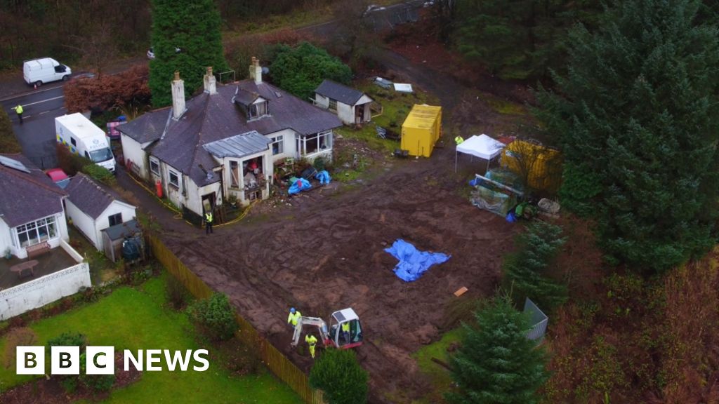 Demolition order served on missing woman Margaret Fleming's house - BBC ...