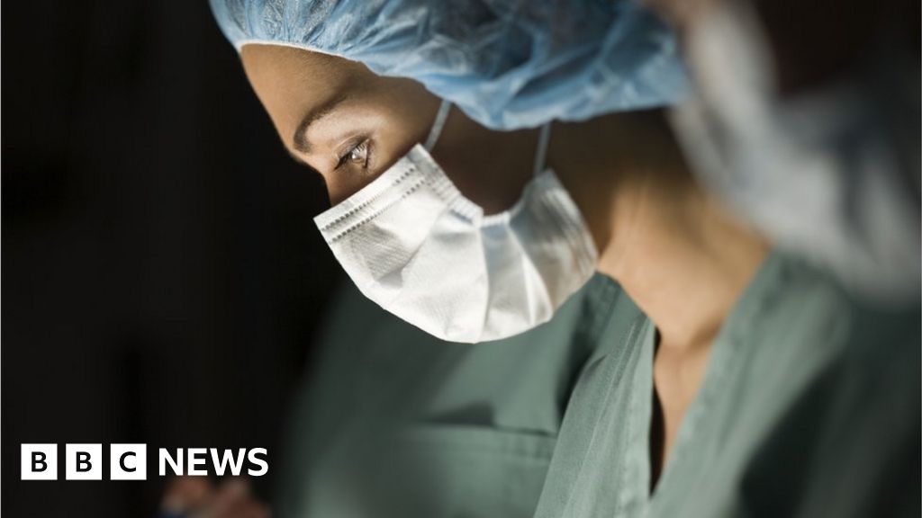 NHS staff having to say sorry for failed system, says Scottish doctor