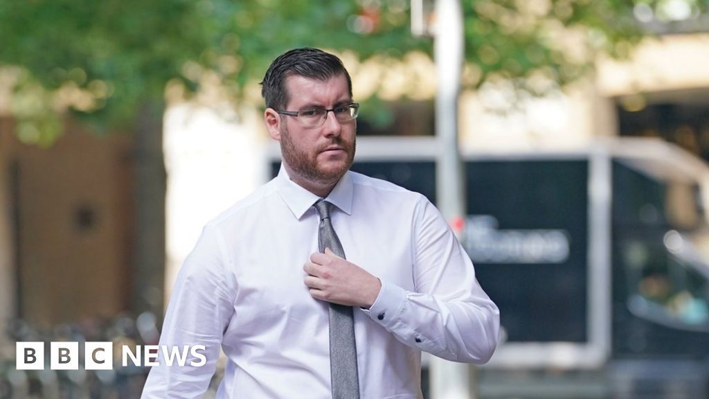 Canterbury police officer jailed over relationship with suspect - BBC News