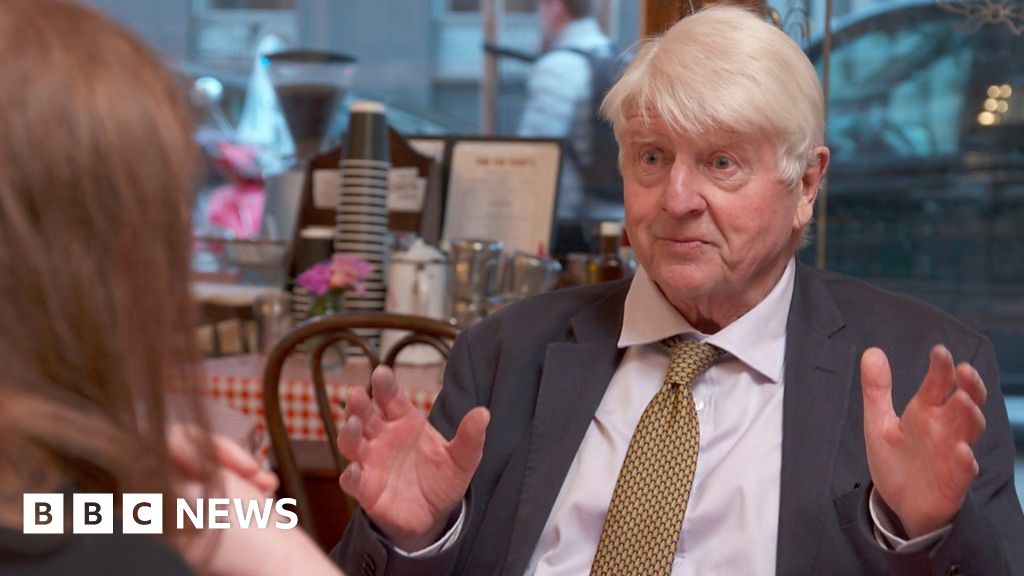 'I know how to solve the Irish border issue' - BBC News