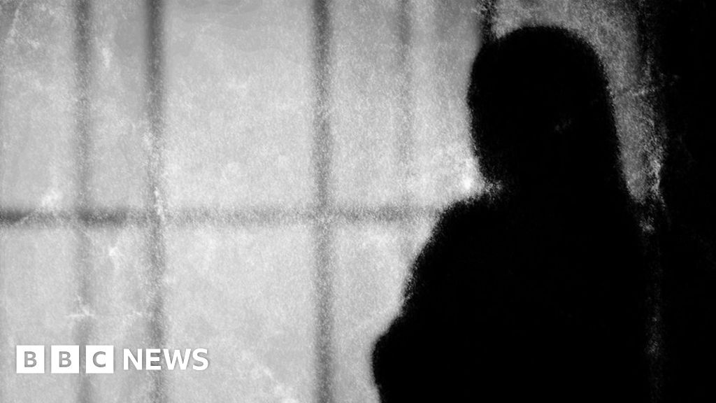 Non-fatal strangulation: 'I felt like I was drowning'