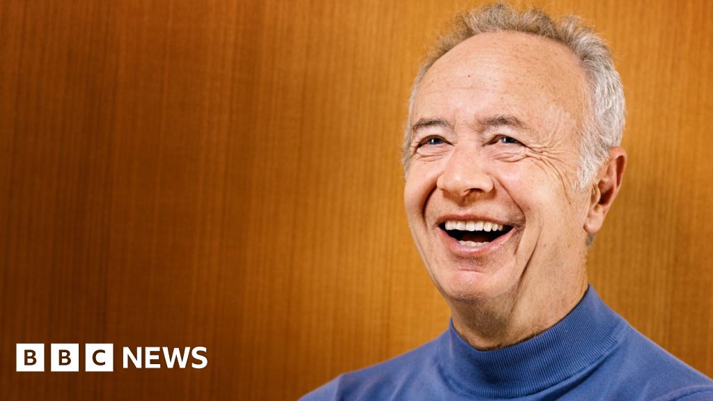 Former Intel chief Andrew Grove dies aged 79 - BBC News