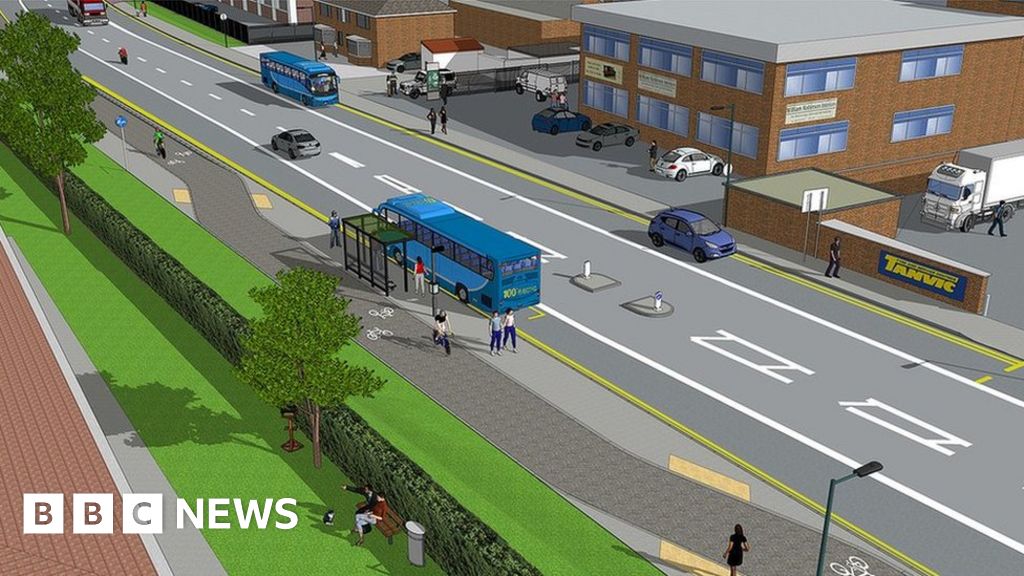 Nottingham Eco-Expressway in UK electric first - BBC News