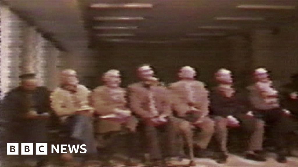 Inside Iran’s Revolutionary Courts - BBC News