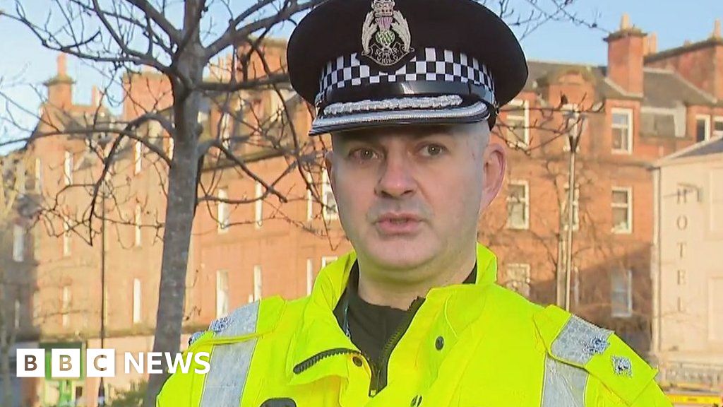 Police confirm three deaths in Perth hotel fire - BBC News