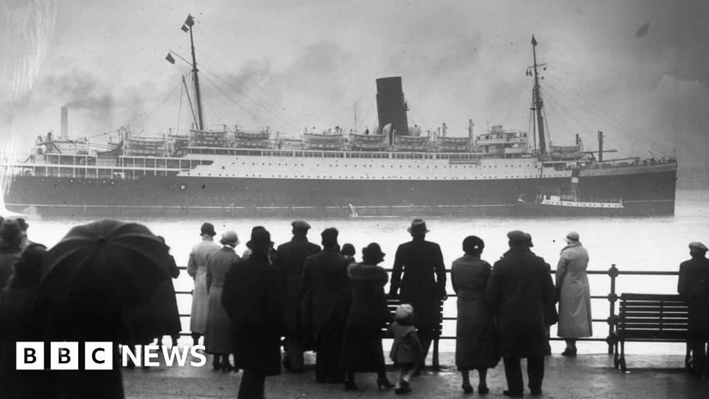 Lancastria: Service for Britain's worst maritime disaster