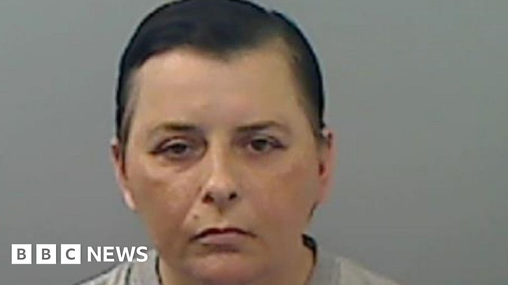 Middlesbrough woman jailed for blind man knife robbery attempt - BBC News