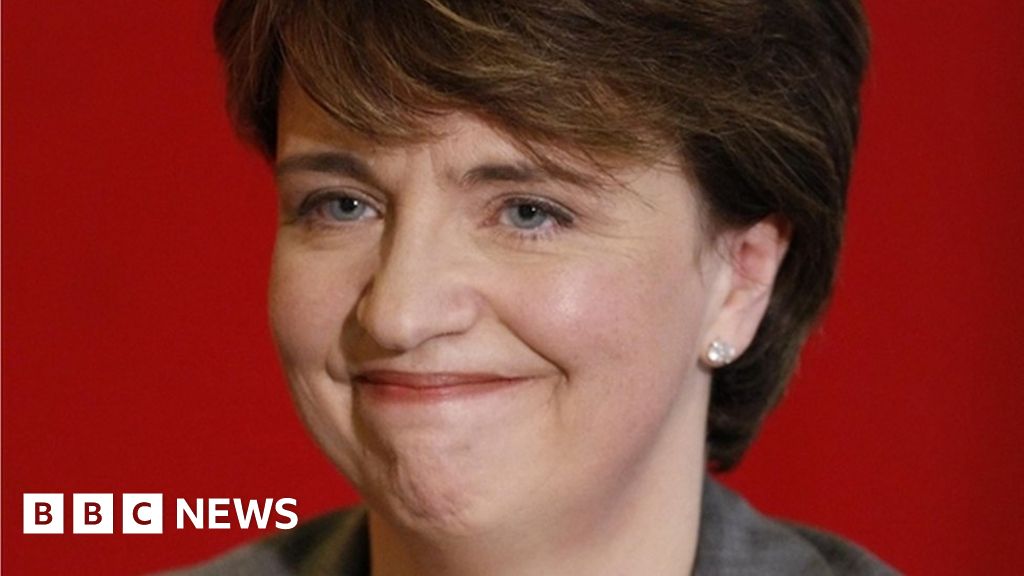 Wendy Alexander joins Scottish government advisory panel - BBC News
