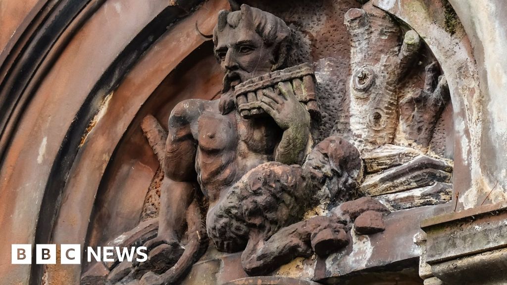 Sandstone carvings tell story of Dumfries
