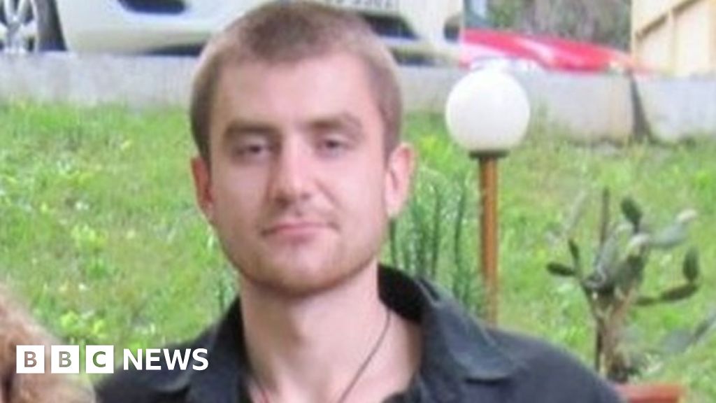 Rochdale tree crash death victim was 'intelligent and cheerful' - BBC News