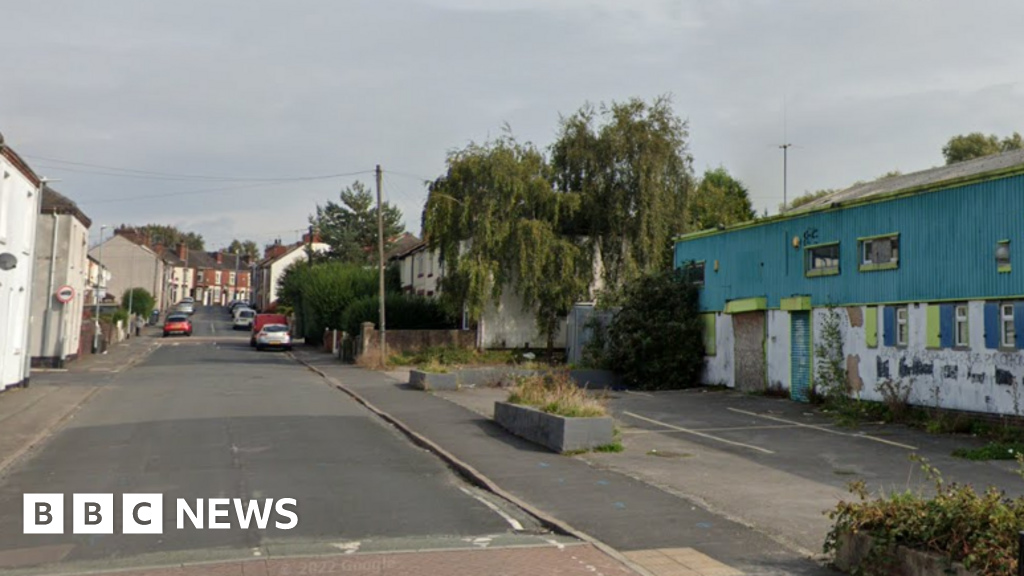 Boy, 13, arrested over Hanley warehouse fire - BBC News