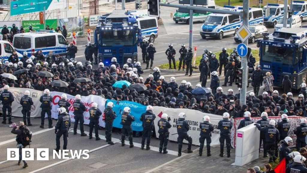 Germany AfD meeting: Hundreds of protesters arrested outside venue ...