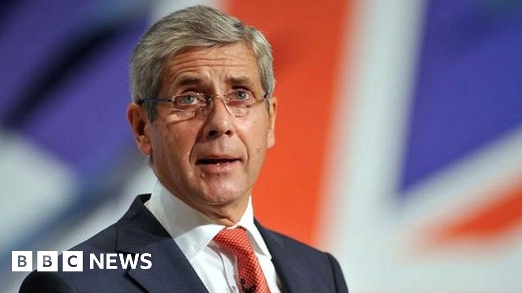 Lord Stuart Rose to lead campaign to keep UK in EU - BBC News