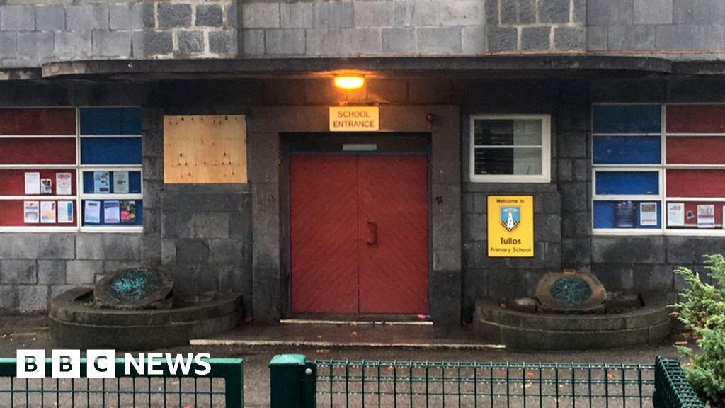 'Significant' vandalism at Tullos primary in Aberdeen - BBC News