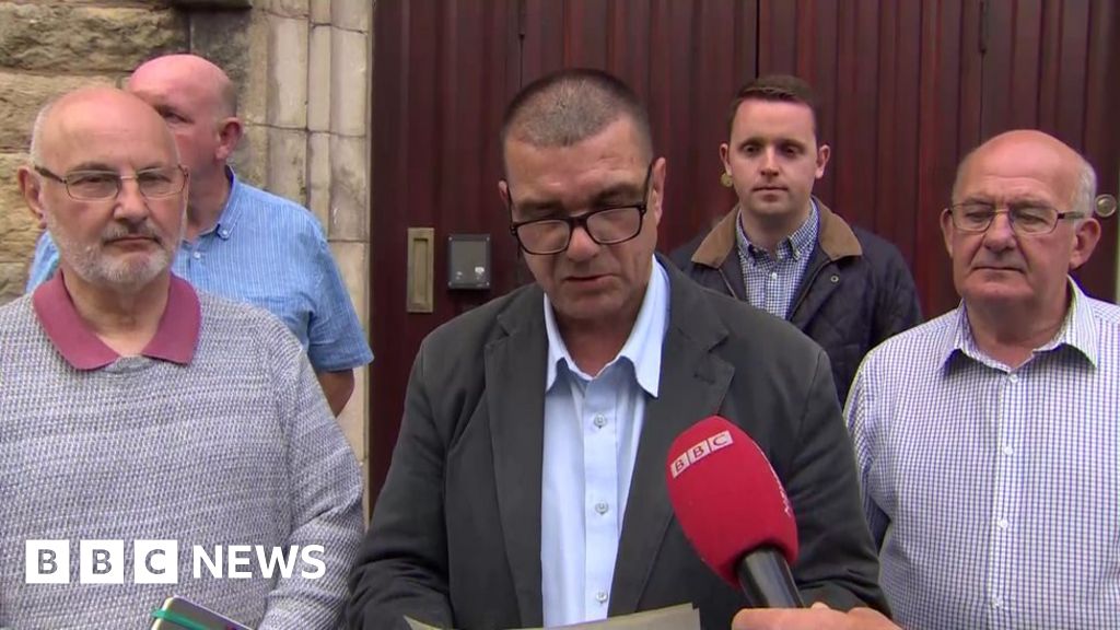 Apprentice Boys recognise 'upset' over band uniform - BBC News