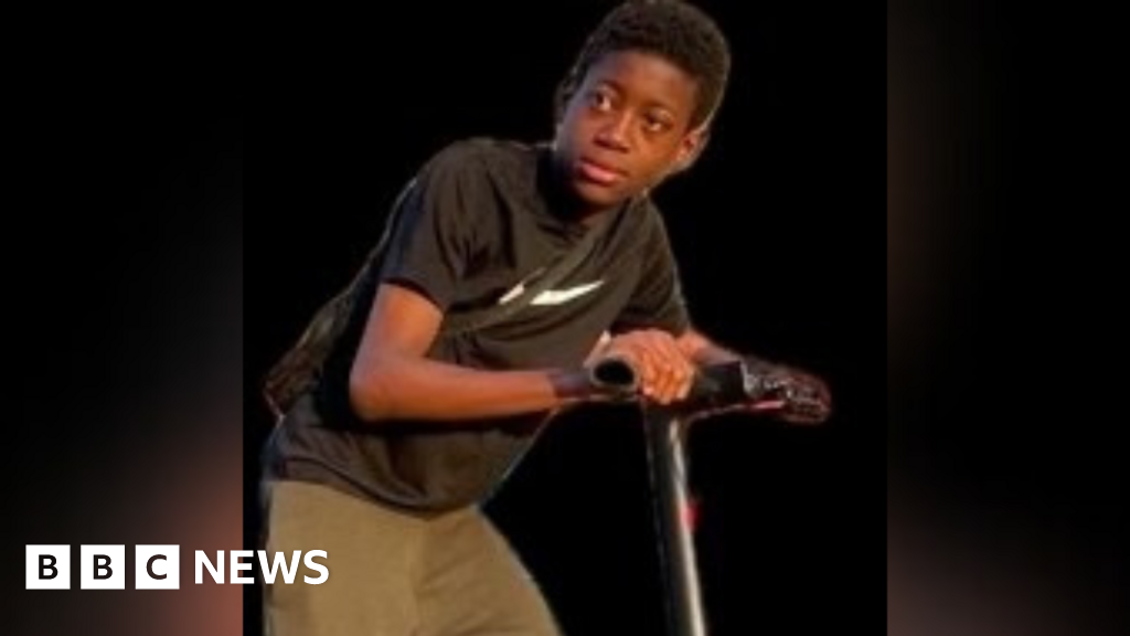 Cherry Hinton drowning victim named as Harlow school leaver - BBC News