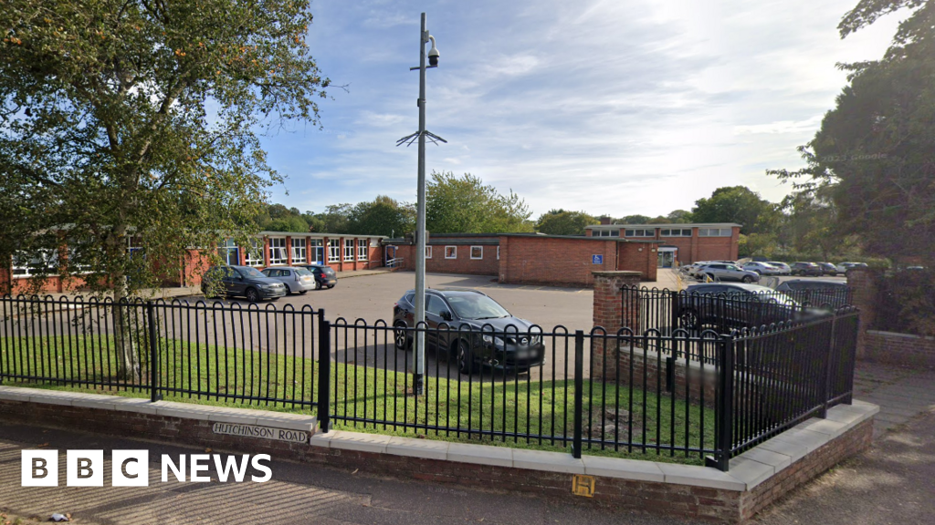 Teacher Daniel Reynolds who conned council was vetted school says - BBC ...