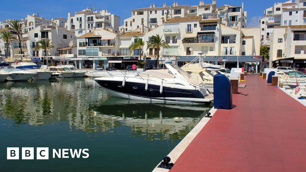 'Marbella Man': Health board overpaid director, audit finds