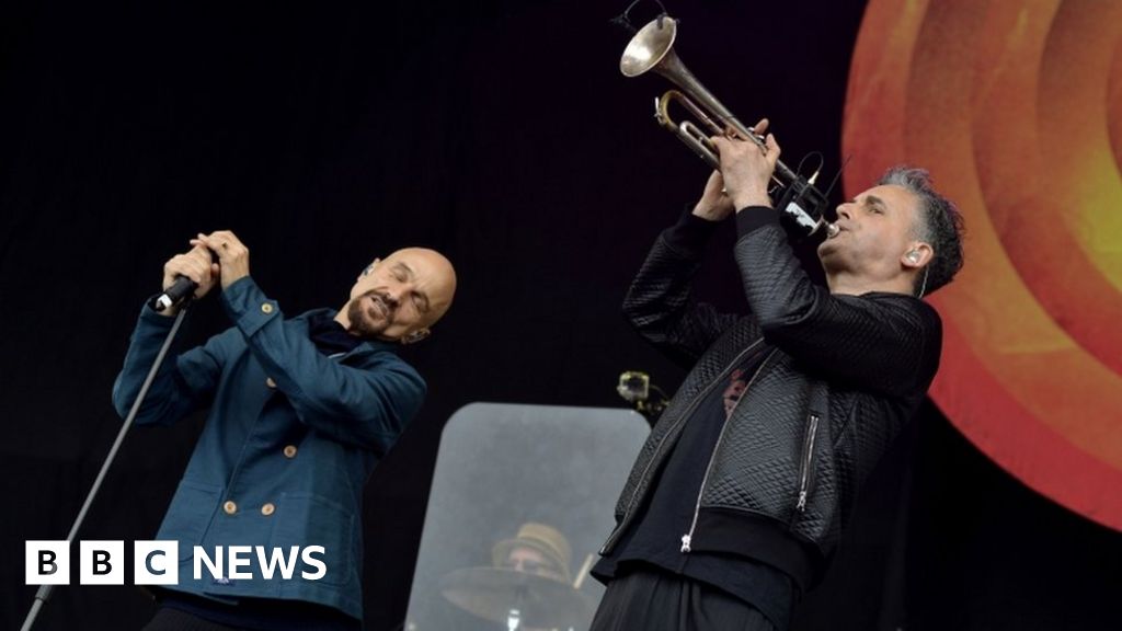 Party at the Palace line-up unveiled - BBC News