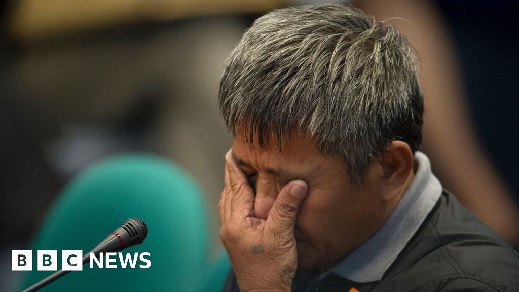 Philippine president's death squad accuser denied protection - BBC News
