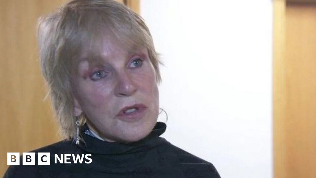 Anne McCloskey: General election candidate released from prison - BBC News